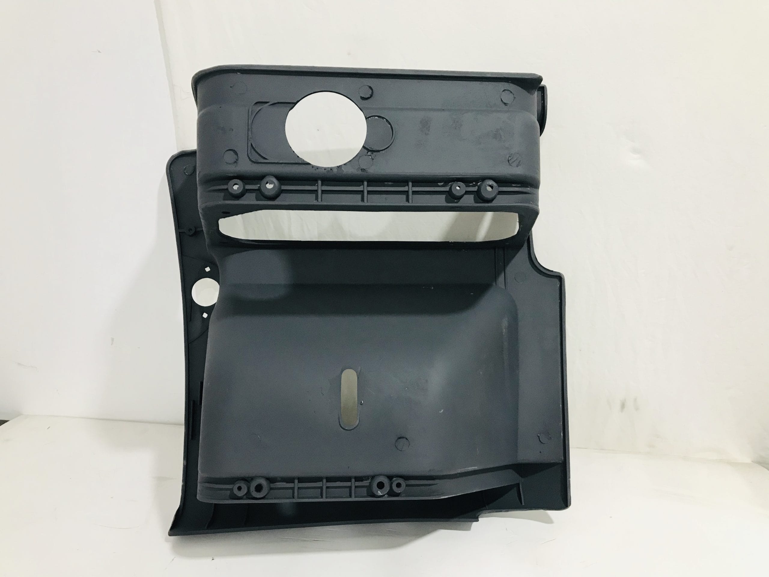 FE Foot Step Right To Suit Volvo - TruckersToyStore.com.au